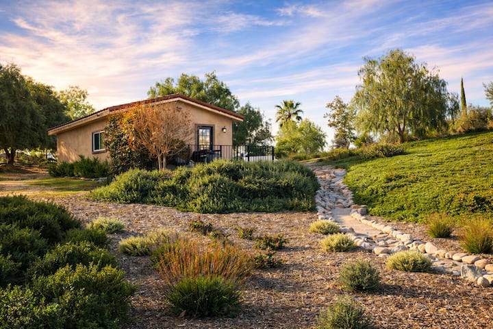 Wine Country Tuscan Bungalow - Wilson Creek Winery, Temecula