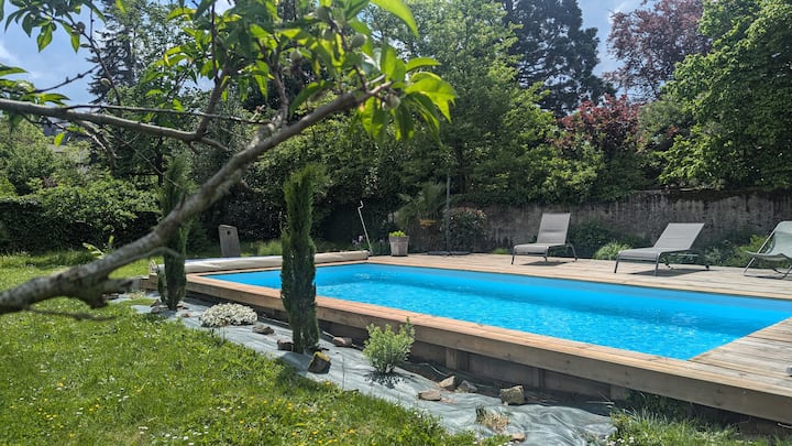 Villa Familiale Avec Piscine Au Calme - Châtel-Guyon
