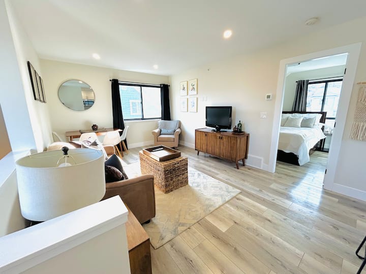 Guesthouse Downtown Kamloops - カムループス