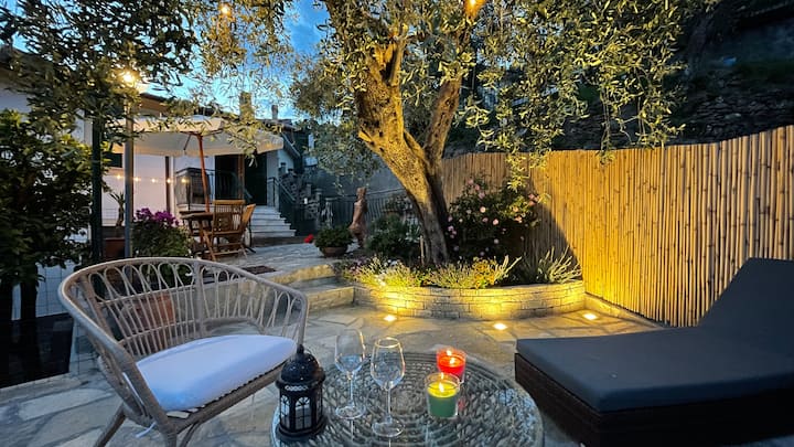 Silver Leaves - Mediterranean Hideaway - Moneglia