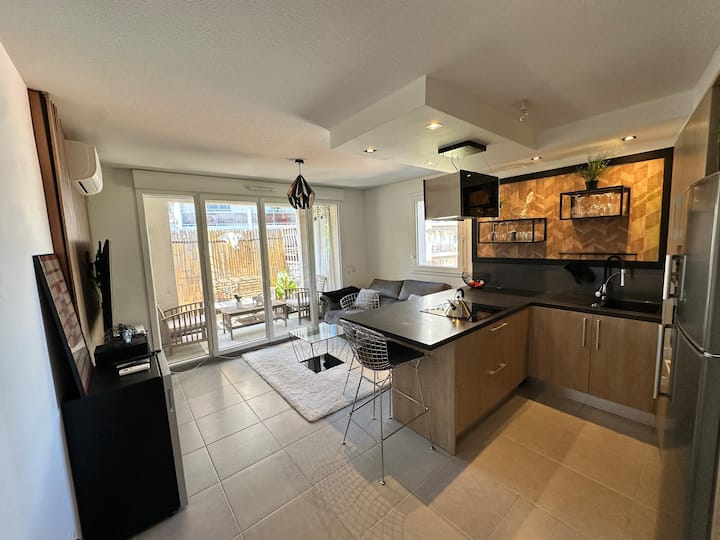 Appartement Neuf Avec Place De Parking Privative - La Garde
