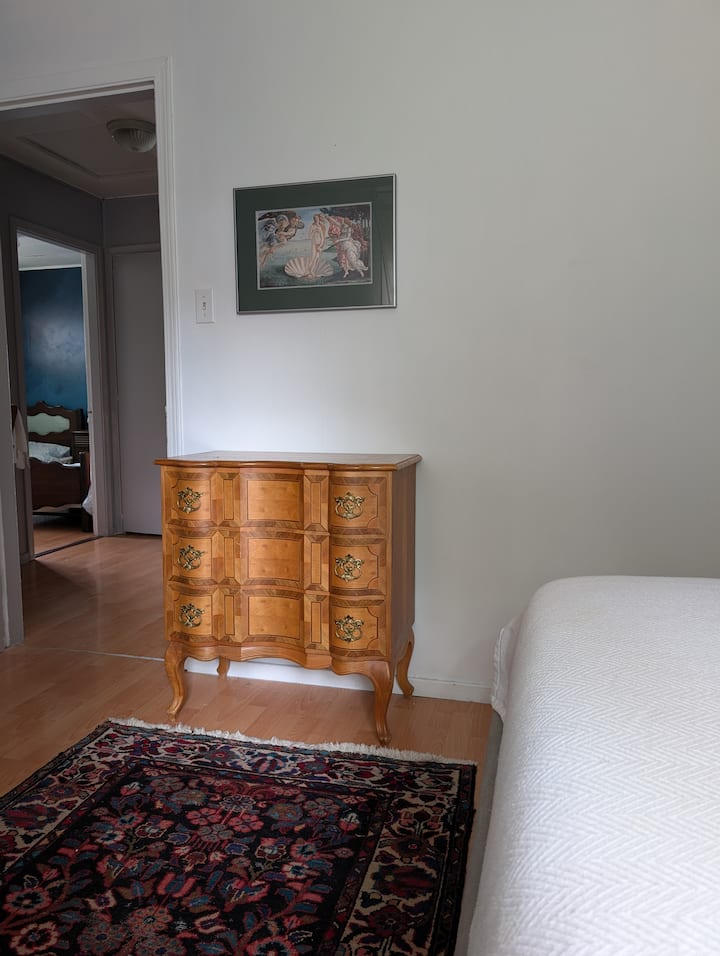 Family Home In Gibsons, Bc - Gibsons
