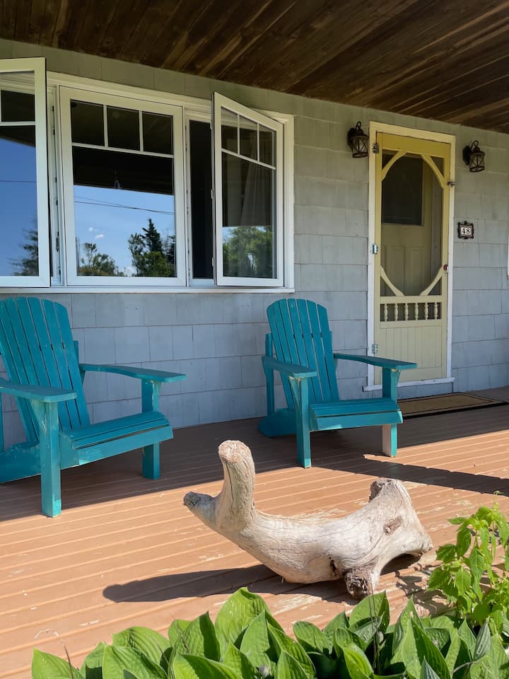 Charming Cottage • 5 Min Walk To Beach • Big Yard - Prince Edward Island