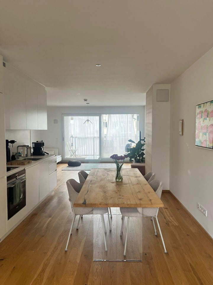 Moderne Atelierwohnung Im Szeneviertel Maxvorstadt - Munich