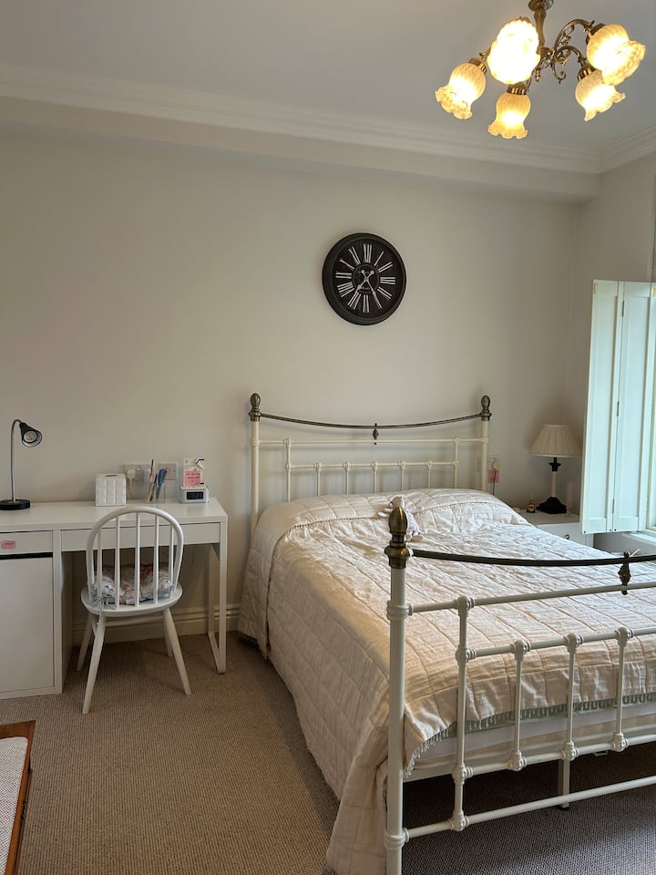 6 Months Stay Apartment, Balcony-for 1 Person - Yorkshire