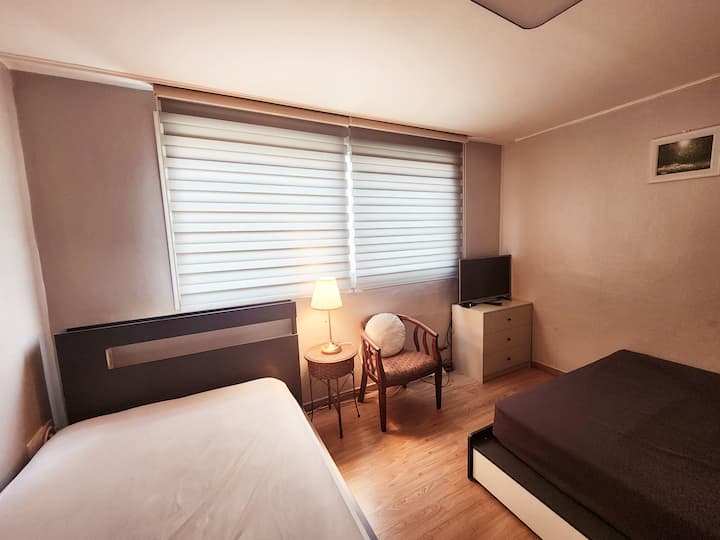 6. Private Cozy Apartment(2 Rooms) @ Yeonnam - Seúl