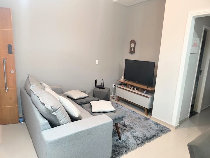 102.apartamento Com 2 Quartos No Centro De Resende - Resende