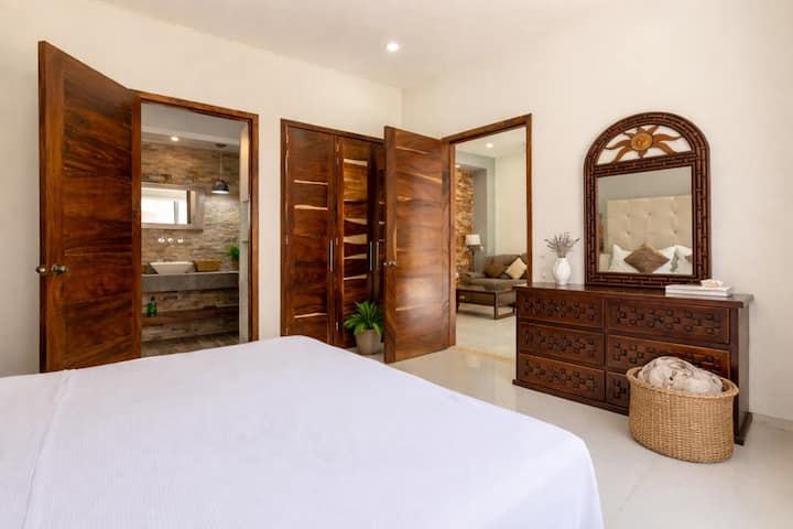 Modern Studio W/ Pool, A/c & Fast Wifi Near Beach - La Cruz de Huanacaxtle