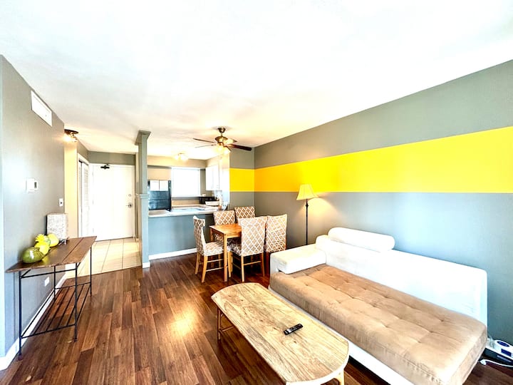 Royal Aloha Waikiki 2 Bedroom Wifi Kitchen 809 - Honolulu, HI