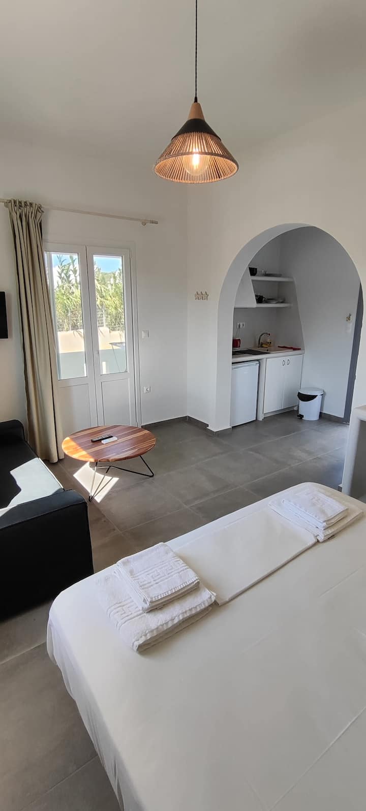 Modern Ground Floor Studio D | Beach 1 Min., Plaka - Naxos