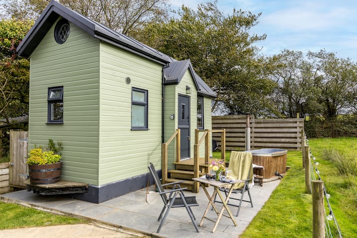 Dog Friendly Tiny House With Wood Fired Hot Tub - Dartmoor Forest