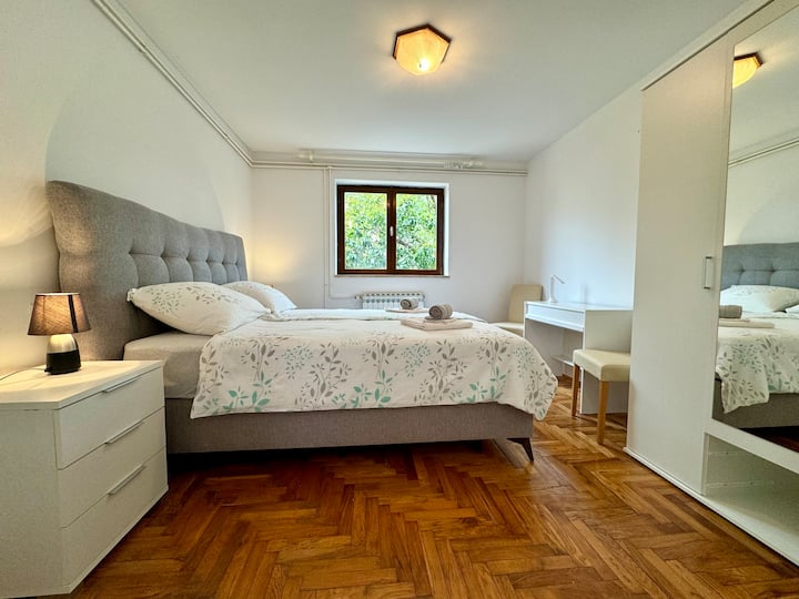Room Tinna Cres - Cres