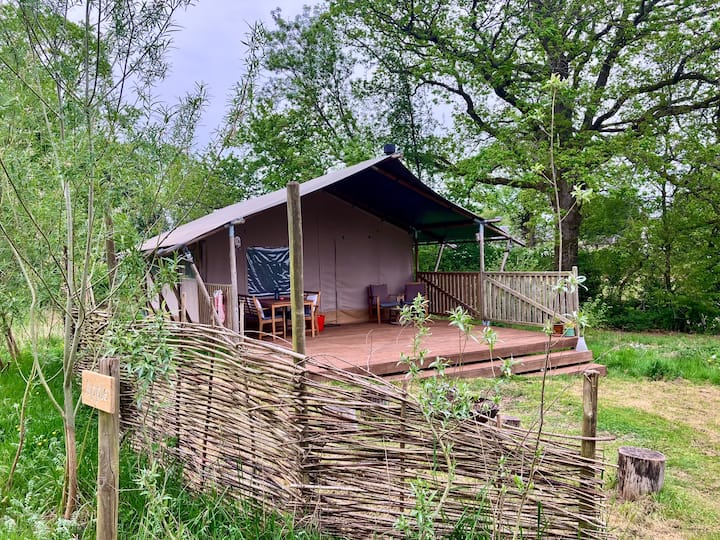 Luxury En-suite Safari Lodge Tent With Log Burner - Abergavenny