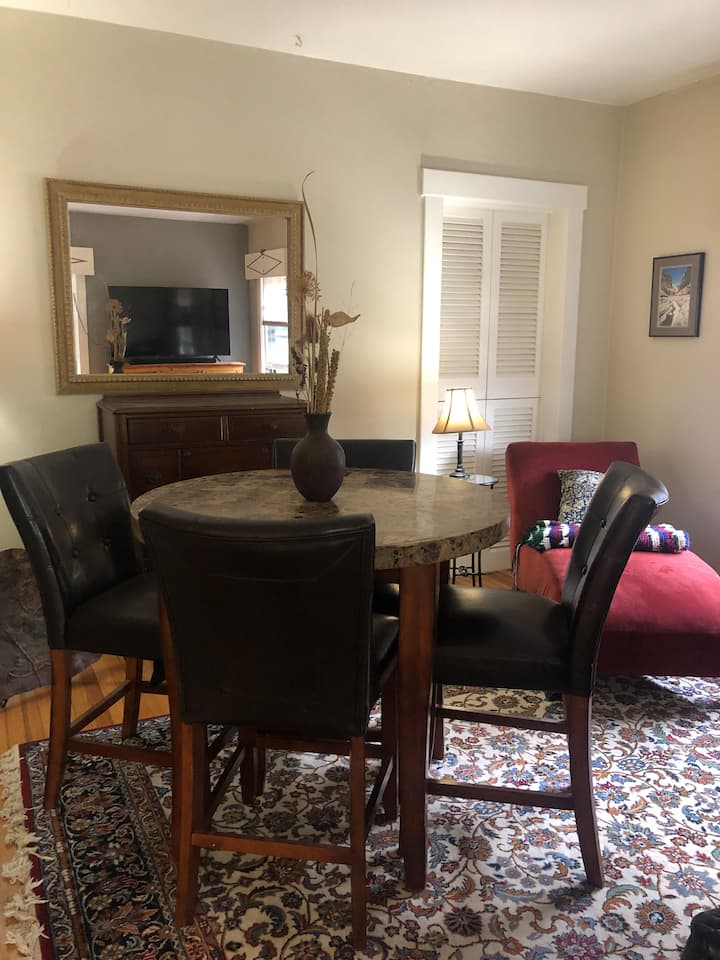 Spacious Apartment In Vintage 4-square - Denver