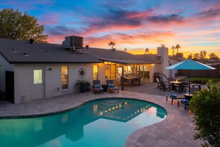 N Scottsdale Private Retreat: Heated Pool & Lounge - Phoenix, AZ