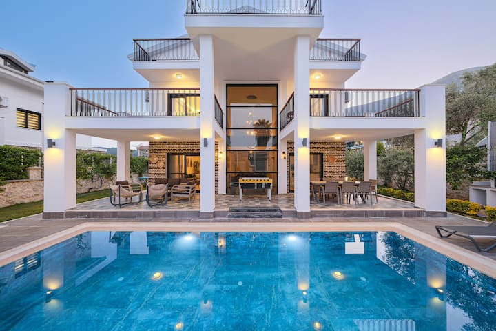 Fethiye öLüdeniz Sahile Yakın Lüks (Villa Makri) - Ölüdeniz
