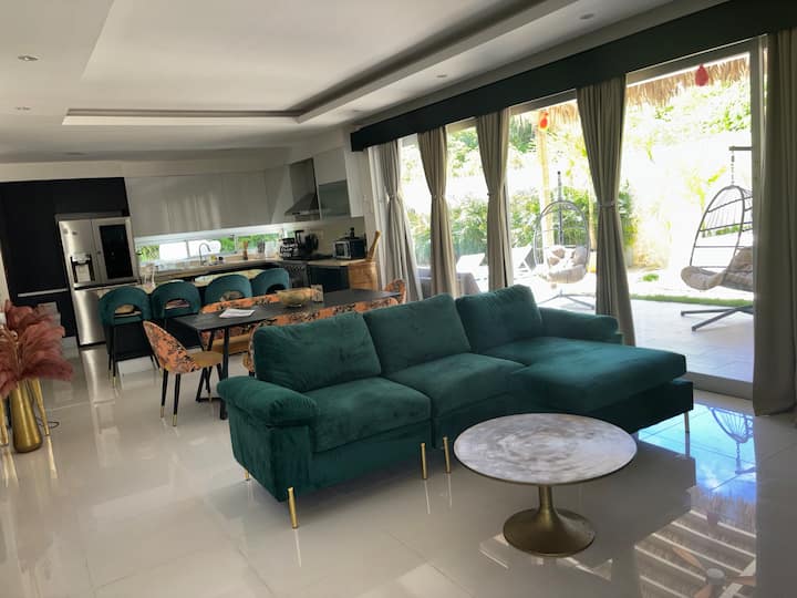 Modern Punta Cana House |Pool • Jacuzzi • Wi-fi - Punta Cana