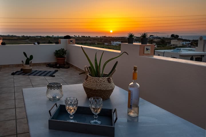 Avra I Cozy Sea View Apartment Santorini Oia/baxe - Oia