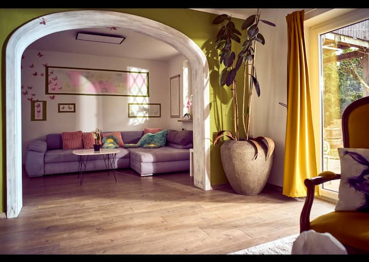 Beautiful Garden Apartment For Up To 8 People - Salzburgo