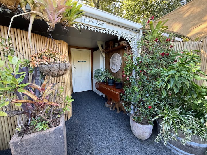 Eagles Nest | Relax In Nature By The Harbor - Riverhead