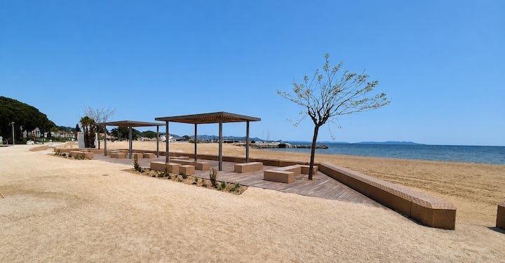 T3 Beachfront Sandy Beach French Riviera - Hyères