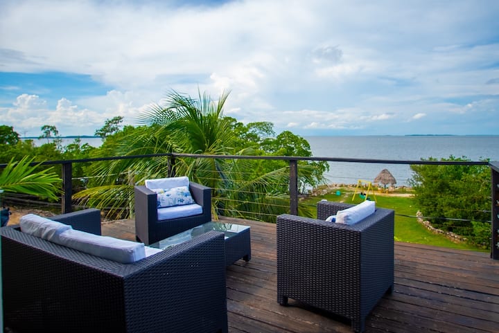 Oversized Perfect Seaview Penthouse Apartment - Belize