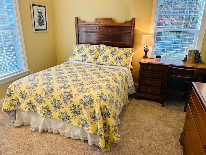 The Frances Room - Greenville, NC