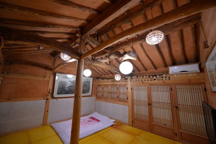 #한옥마을 #경기전 #전동성당 #풍남 안채2호 - Jeonju-si