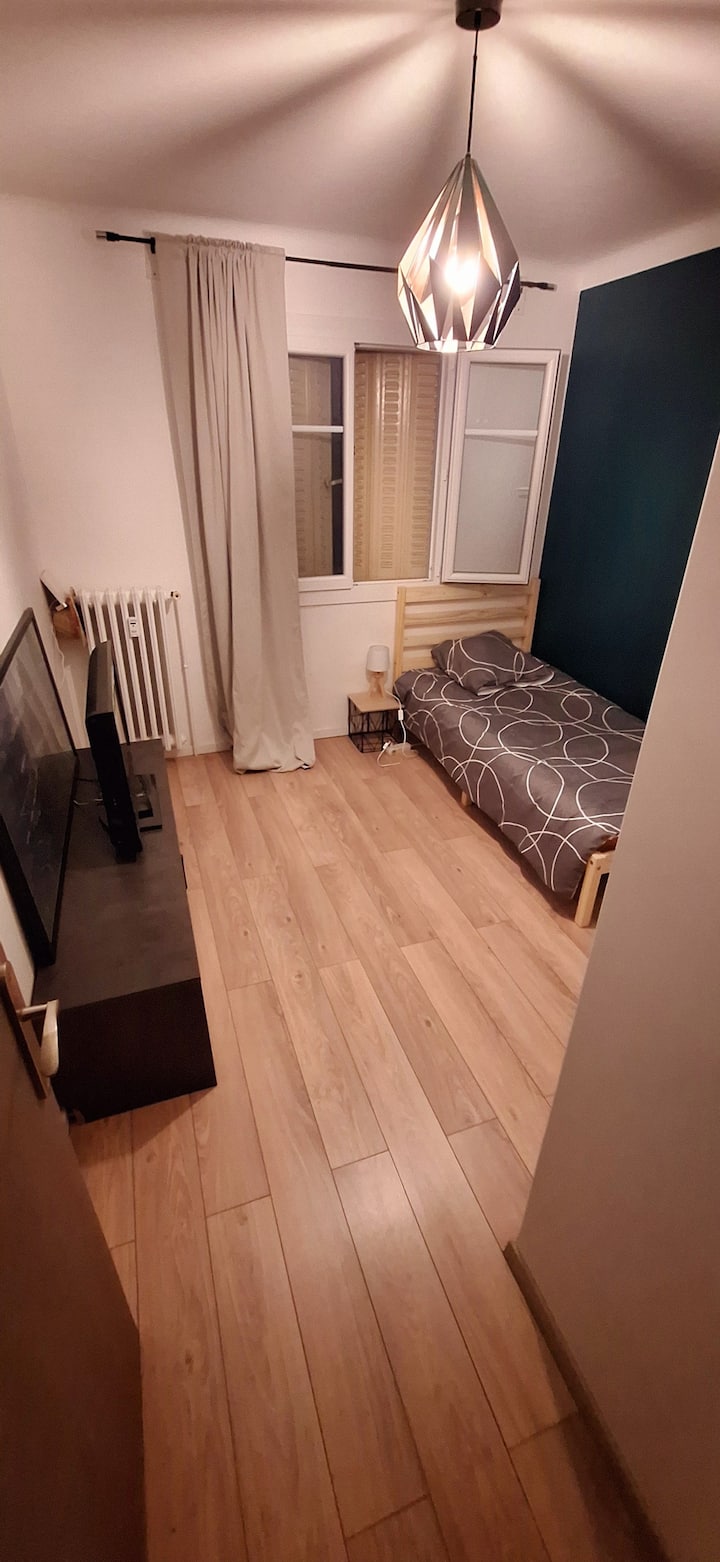 Chambre Petit Prix, Proche Toutes Commodités - Mandelieu-la-Napoule