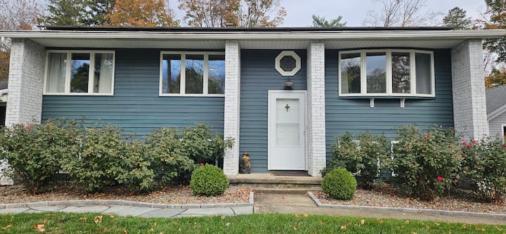 Keuka Sip And Stay - Bath, NY