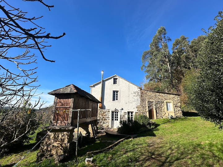 Casa Montoxo - Casa Con Encanto En Pequeña Aldea - Galicia