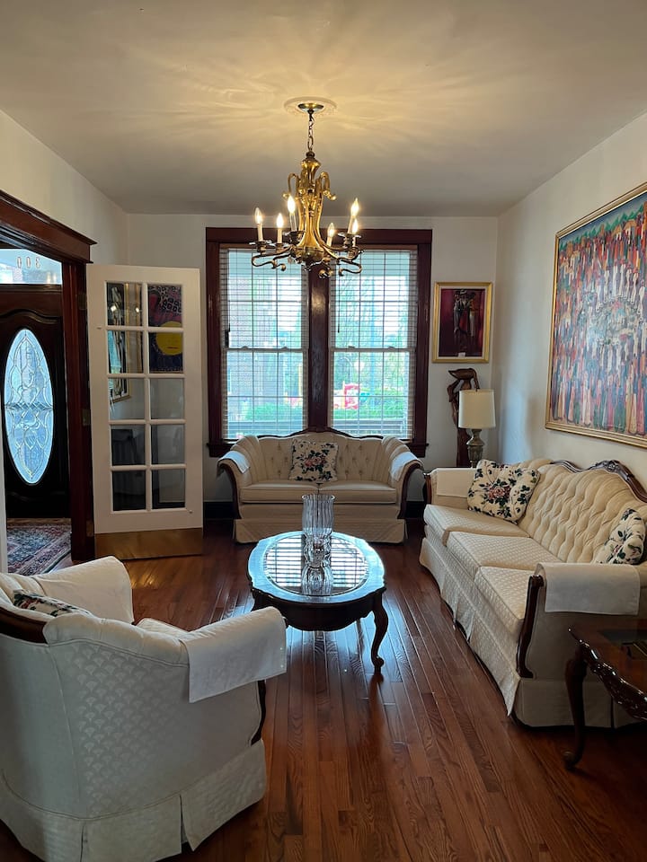 Enjoy Home Of Haitian Fine Art - Washington, DC