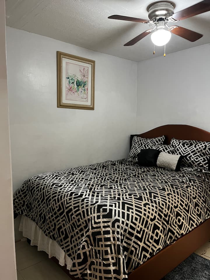 Relax And Recharge In Cozy City Studio Appt - Nassau