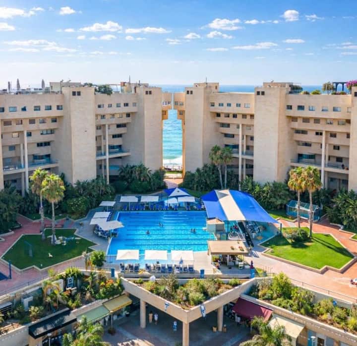 New Apartment 4 Bdr In Residence - Israel