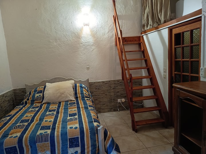 Studio Dans Bastide, Piscine, à 15 Mn D’avignon - Monteux