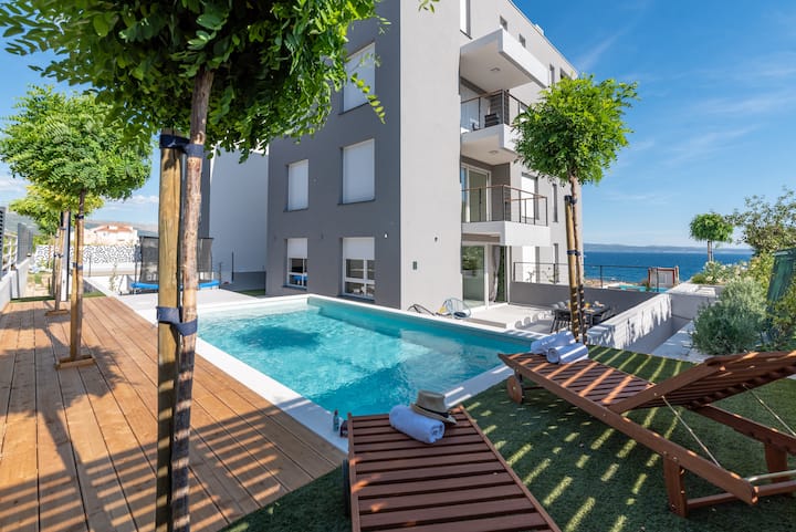 Sunny Pool Oasis ŽNjan - Only Your Pool  & Terrace - Split