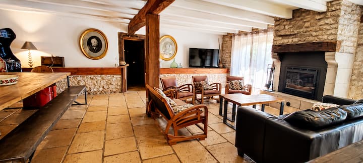 Ancienne Grange Rénovée Pour Un Séjour En Famille - France