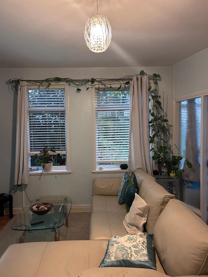 Cosy Room In A House. 2 Bedroom House Stay - Sheffield, UK