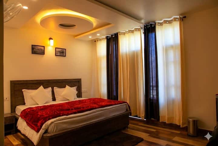 Deluxe Room Without Balcony - Chamba