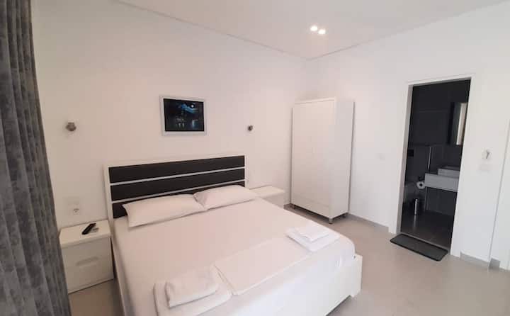 Cataleya Ksamil | 1 Min To Beach – For Couples - Ksamil