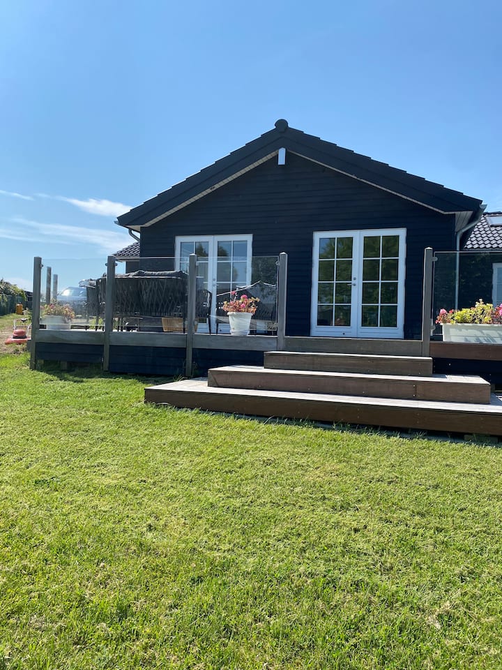 Dejligt Sommerhus, Få Meter Fra Stranden - Sonderburg