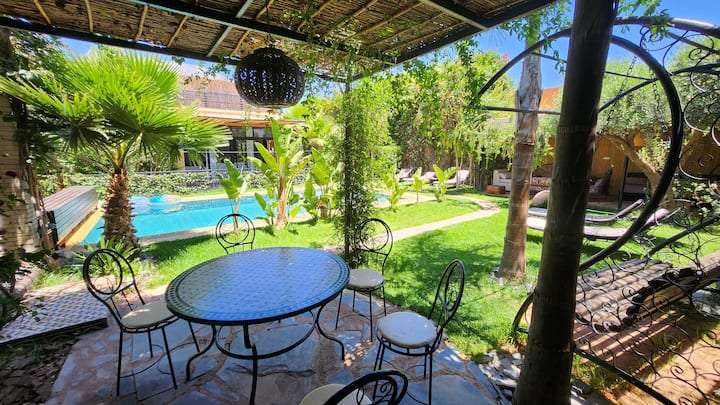 Villa Avec Hammam, Piscine Chauffée. 5 Chambres - Maroc