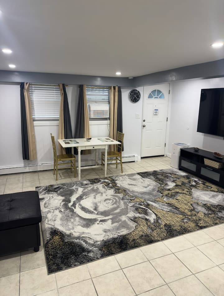 Cozy 1br Apt, Private Entrance/washer Dryer - 布魯克林