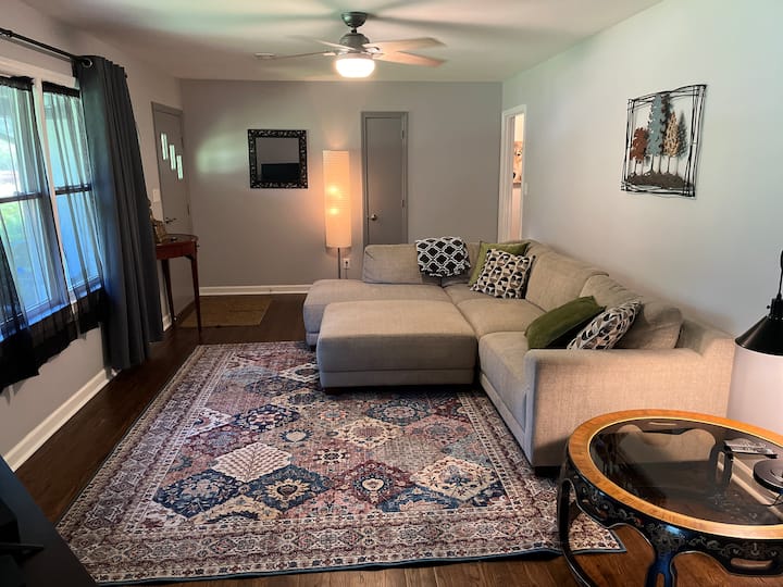 Charming Wilmington Home Close To Everything - Wilmington, NC