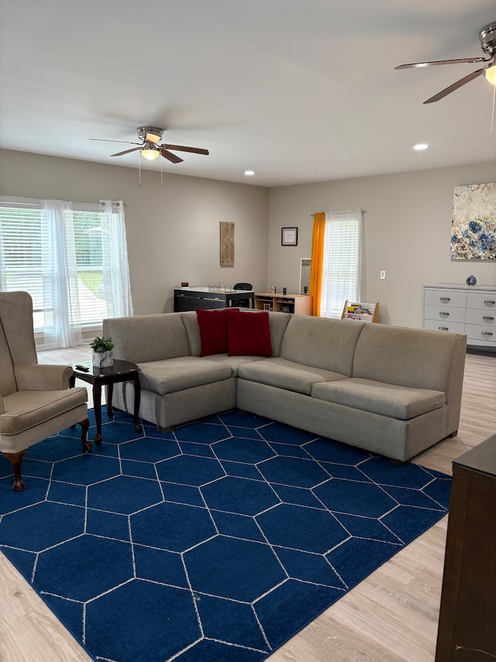 Private Cottage Retreat With Parking - Hampton, GA