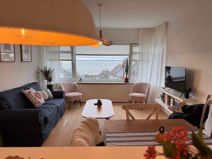 Twixt Town And Sea With Estuary Views - Southend-on-Sea