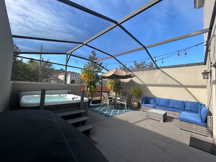 Jacuzzi 3br Villa Near Disney, Resort Amenities - Kissimmee, FL