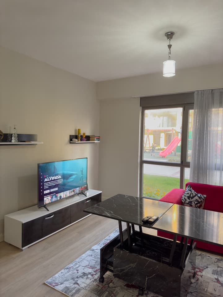 Merkezde Yeni Eşyalı Ve Huzurlu Bir Daire. - Antalya