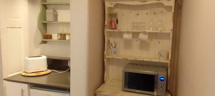 Beautiful, Studio Apartment With Garden Space. - Broadstairs