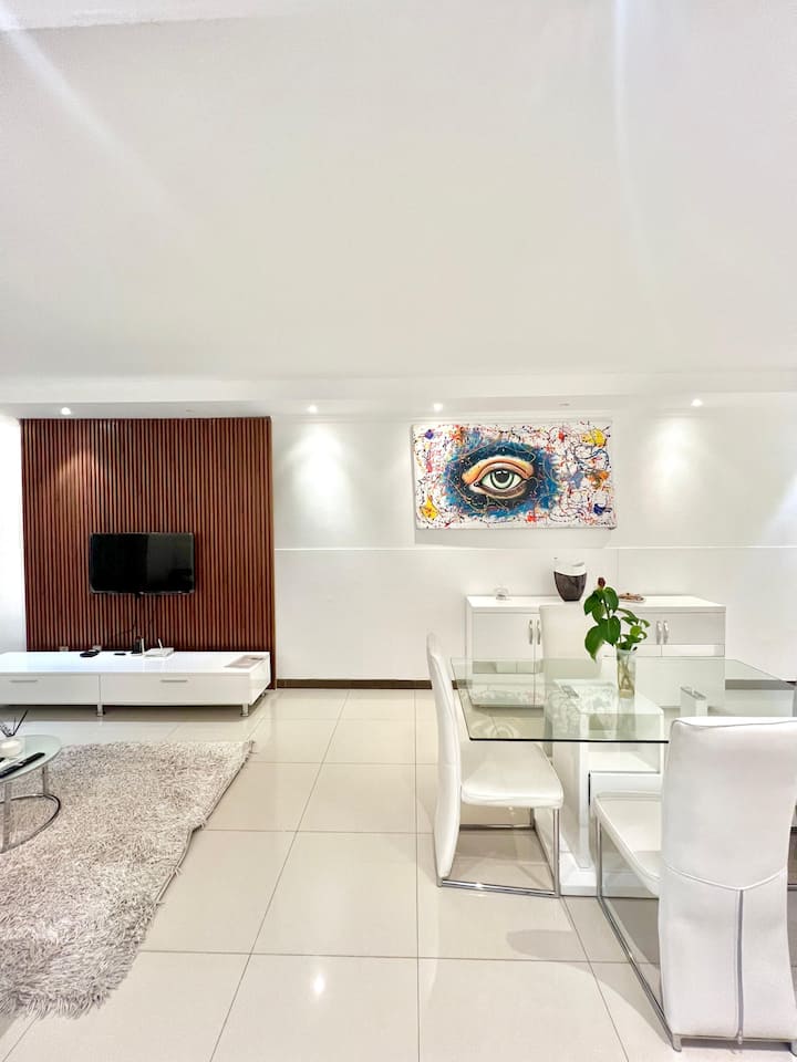 Miramar Modern W/ Private Security Apt With View - Luanda